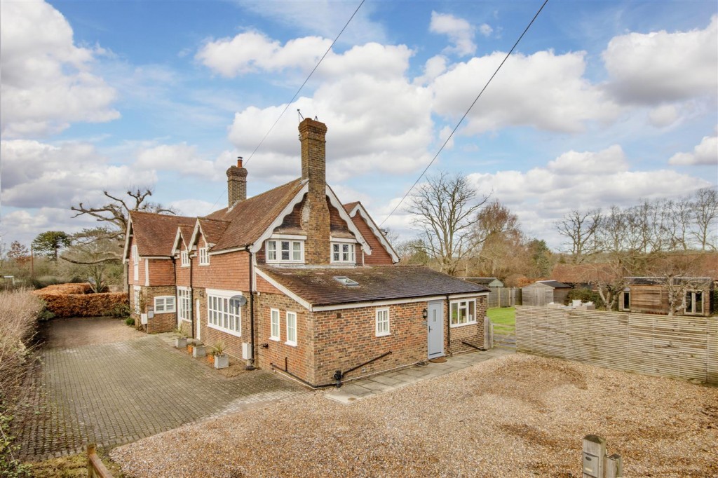 Hever Road, Hever, 3 bedroom, House - Semi-Detached